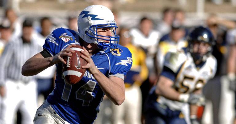 Social Media in Sports: Driving Fan Engagement I Greenfly